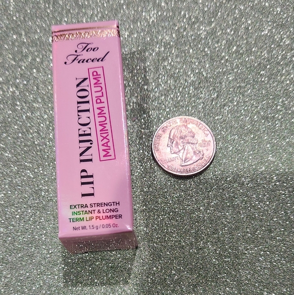 Too Faced | Makeup | Lip Injection Maximum Plump | Poshmark